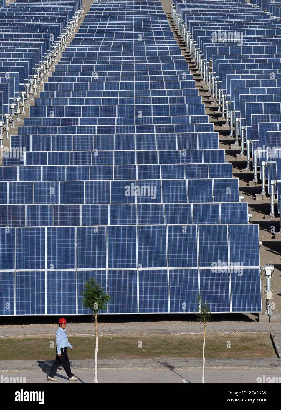 Solar energy power plant china hi-res stock photography and images - Alamy