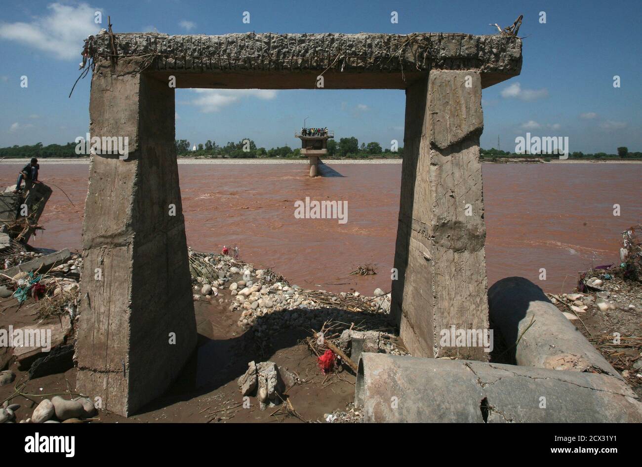 Tawi bridge hi-res stock photography and images - Alamy