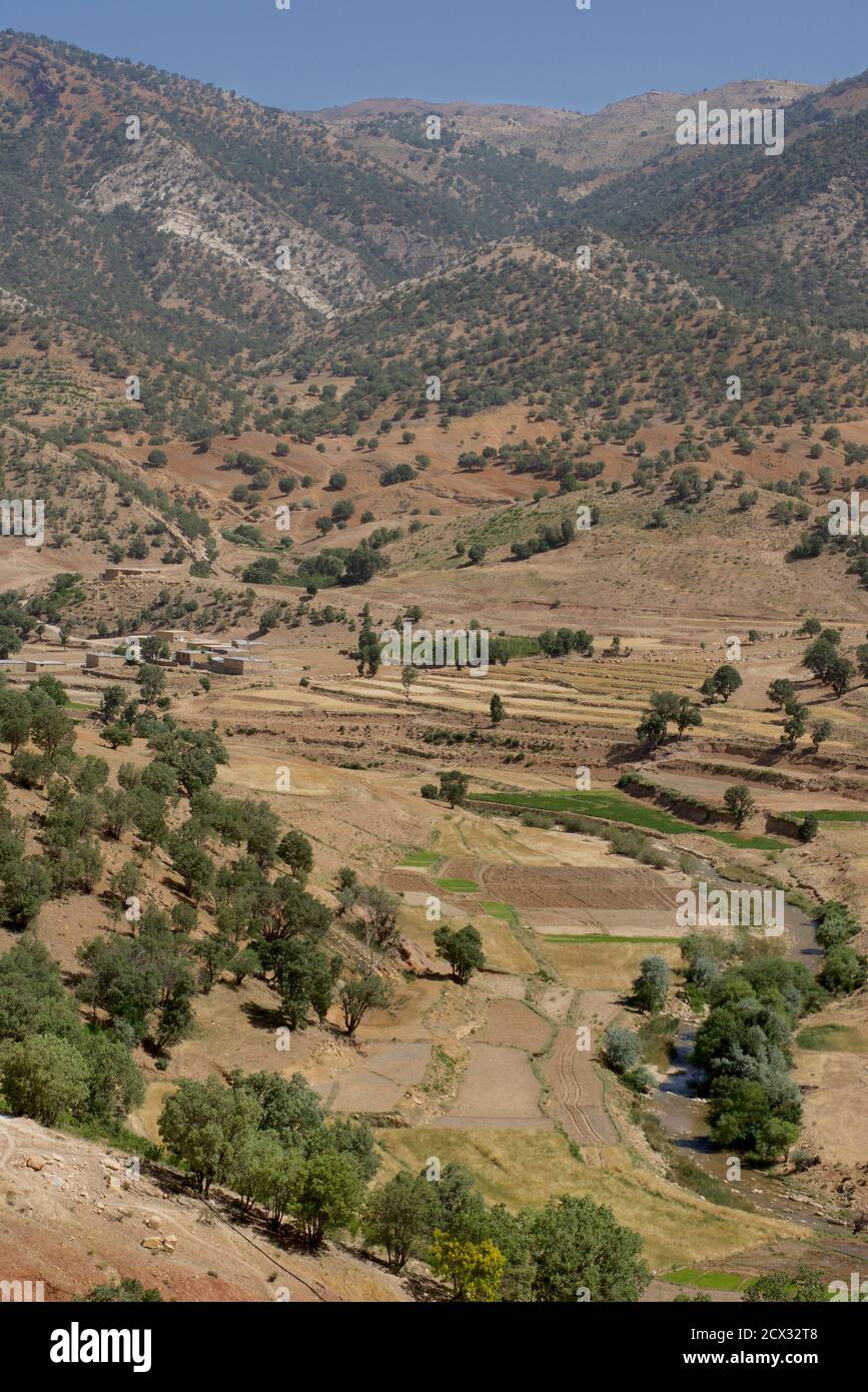 Rural countryside near Ardakan, Fars Province, Iran Stock Photo - Alamy