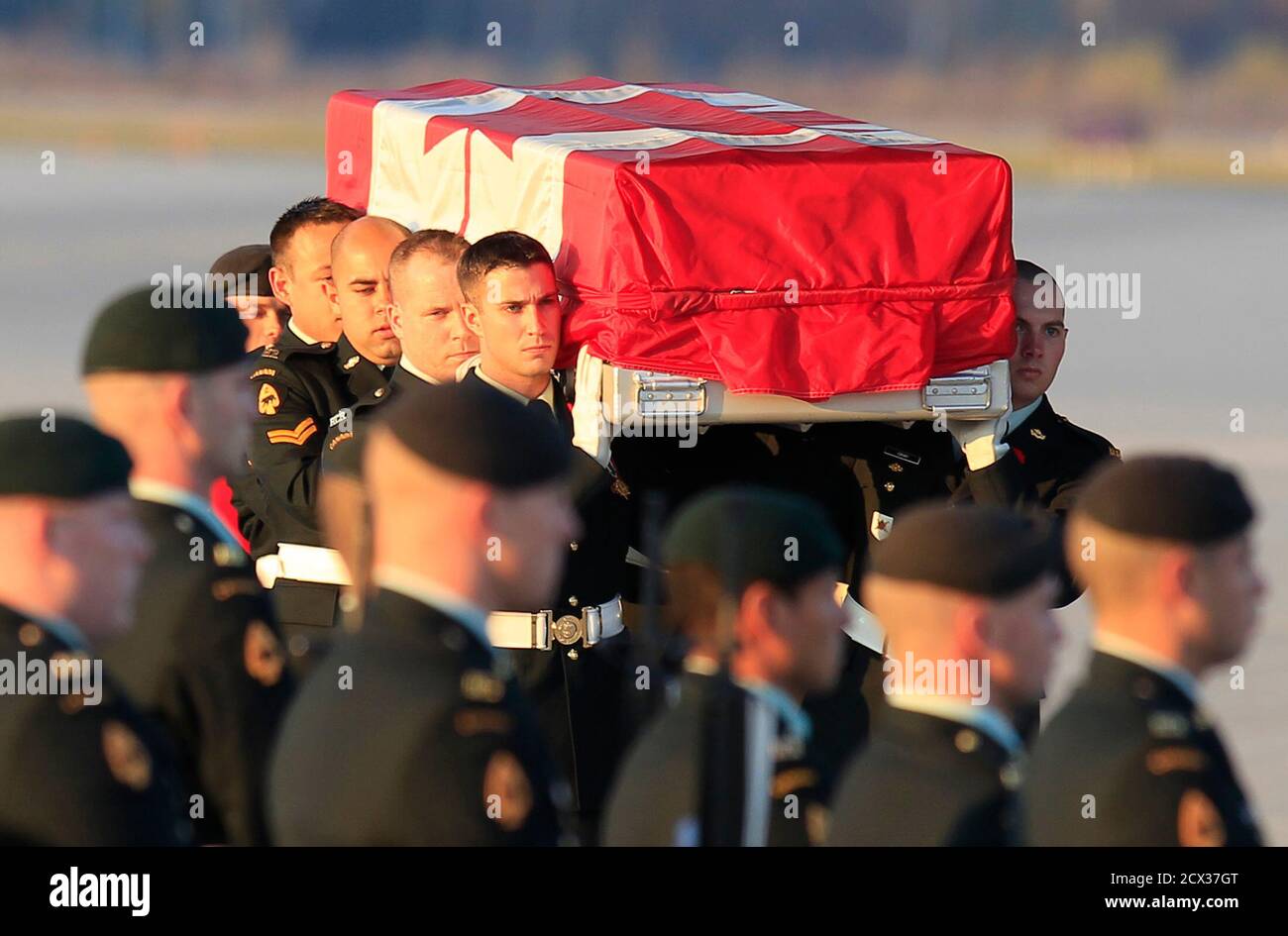 Canada canadian trenton repatriation hi-res stock photography and ...