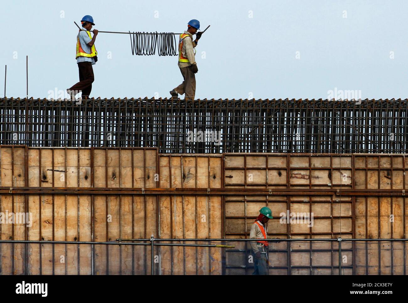 Construction industry bridges hi-res stock photography and images - Alamy