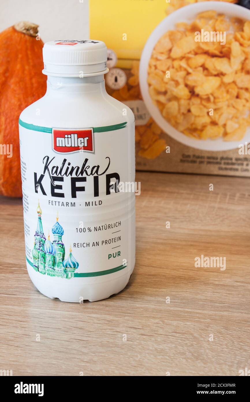 Mueller milch hi-res stock photography and images - Alamy