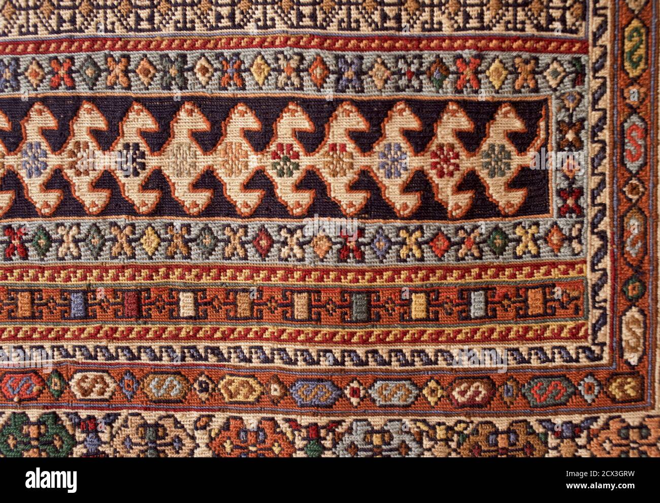Rug weaving iran hi-res stock photography and images - Alamy