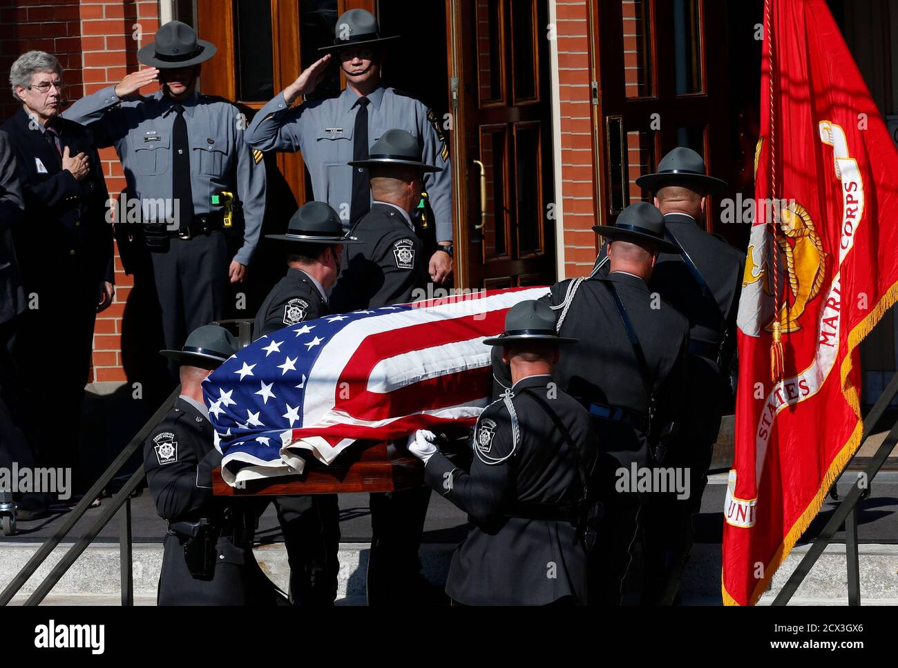 Pennsylvania state police trooper hi-res stock photography and images ...