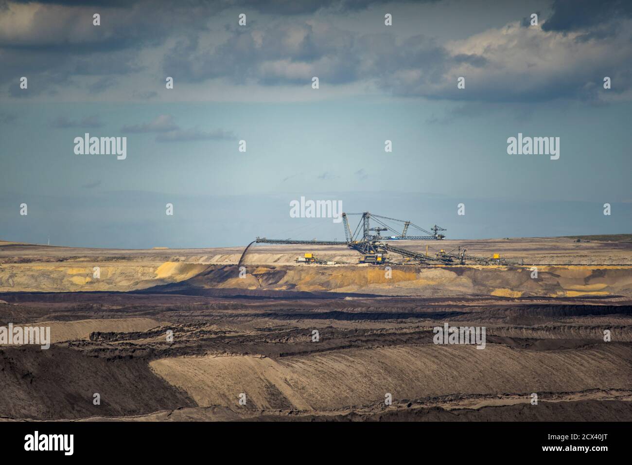 Mining machines in the Welzow-Süd open-cast mine in Lusatia, Germany ...