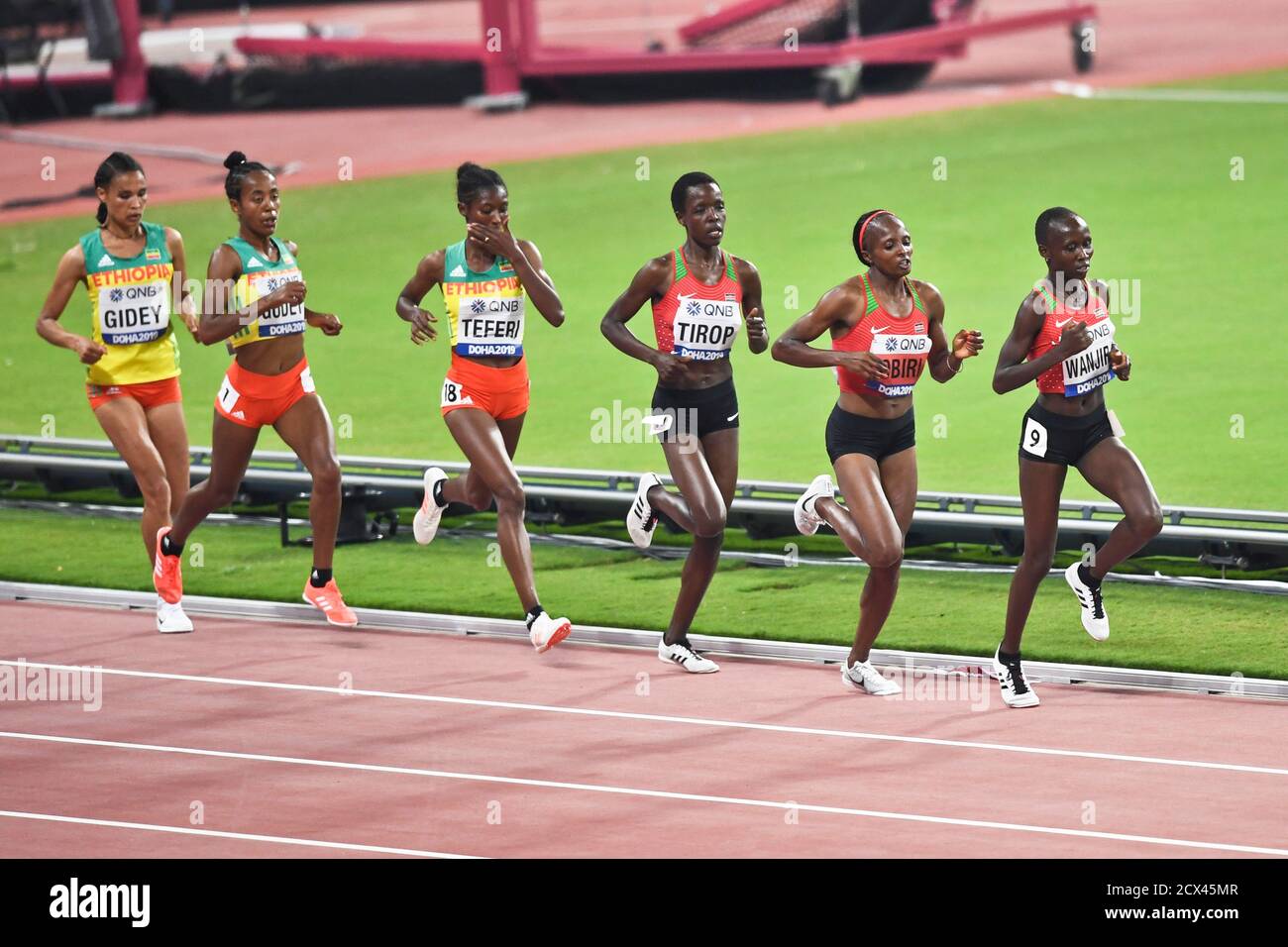 Agnes Tirop, Hellen Obiri and Rosemary Wanjiru (Kenya) ahead of the ...