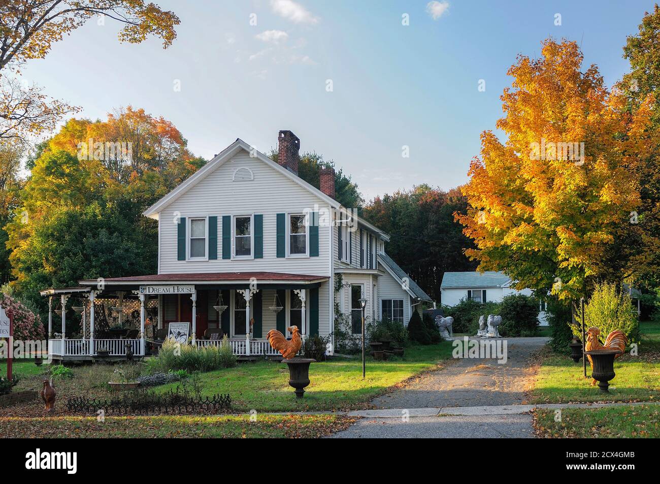USA, Connecticut, New England, Bantam, Dream House Stock Photo - Alamy