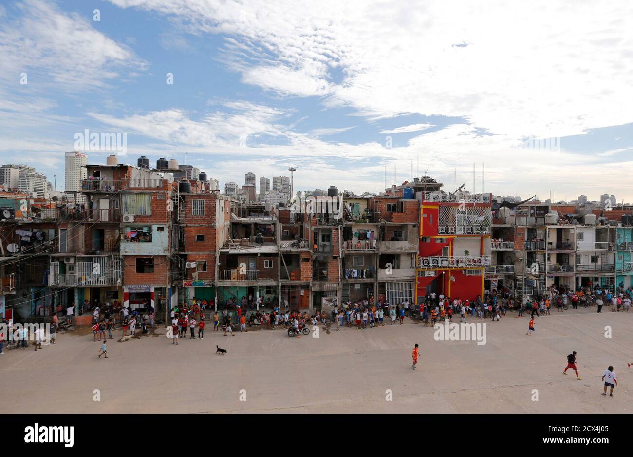 Town buenos aires argentina poverty hi-res stock photography and images ...