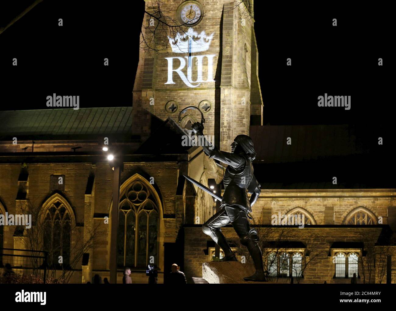 Statue of king richard iii hi-res stock photography and images - Alamy