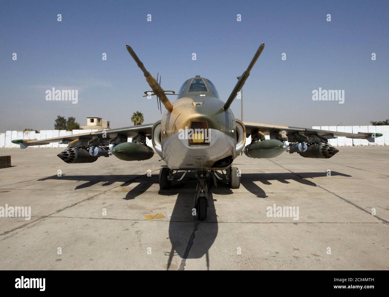 Su 25 aircraft hi-res stock photography and images - Alamy