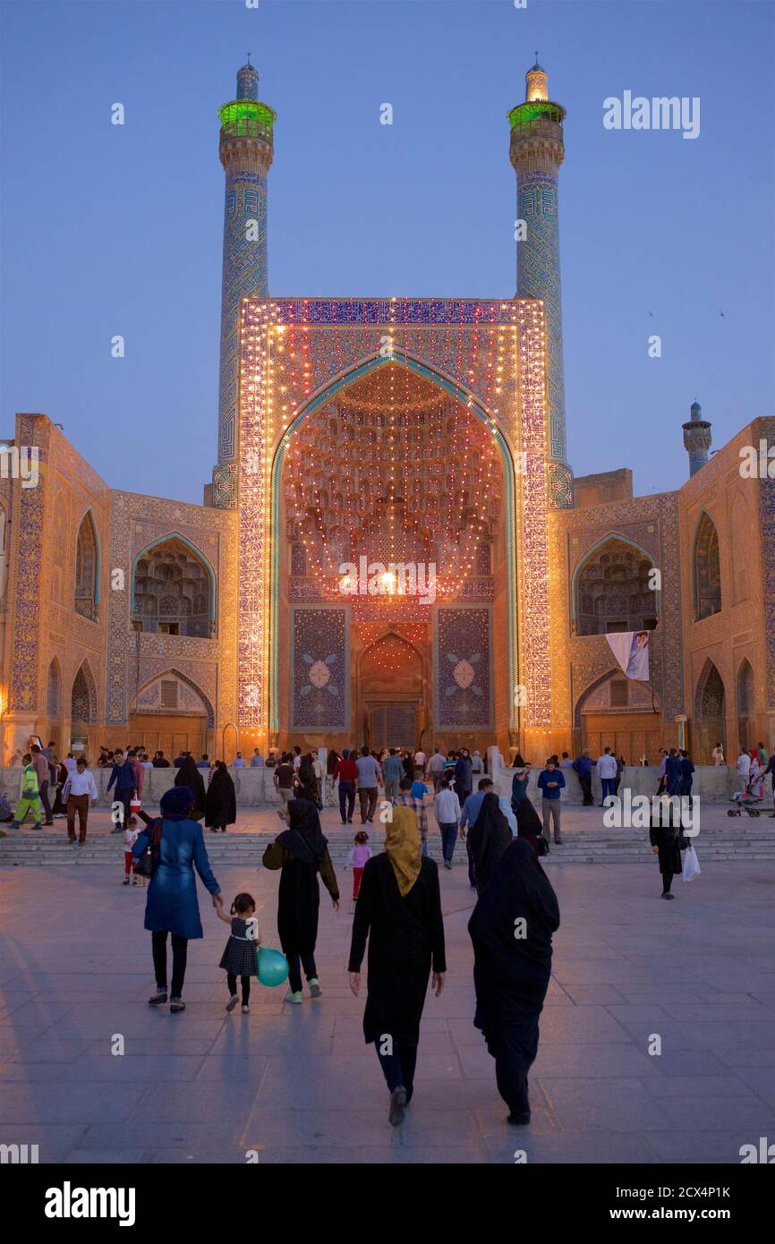 The Shah Mosque also known as Imam Mosque and Jaame' Abbasi Mosque ...