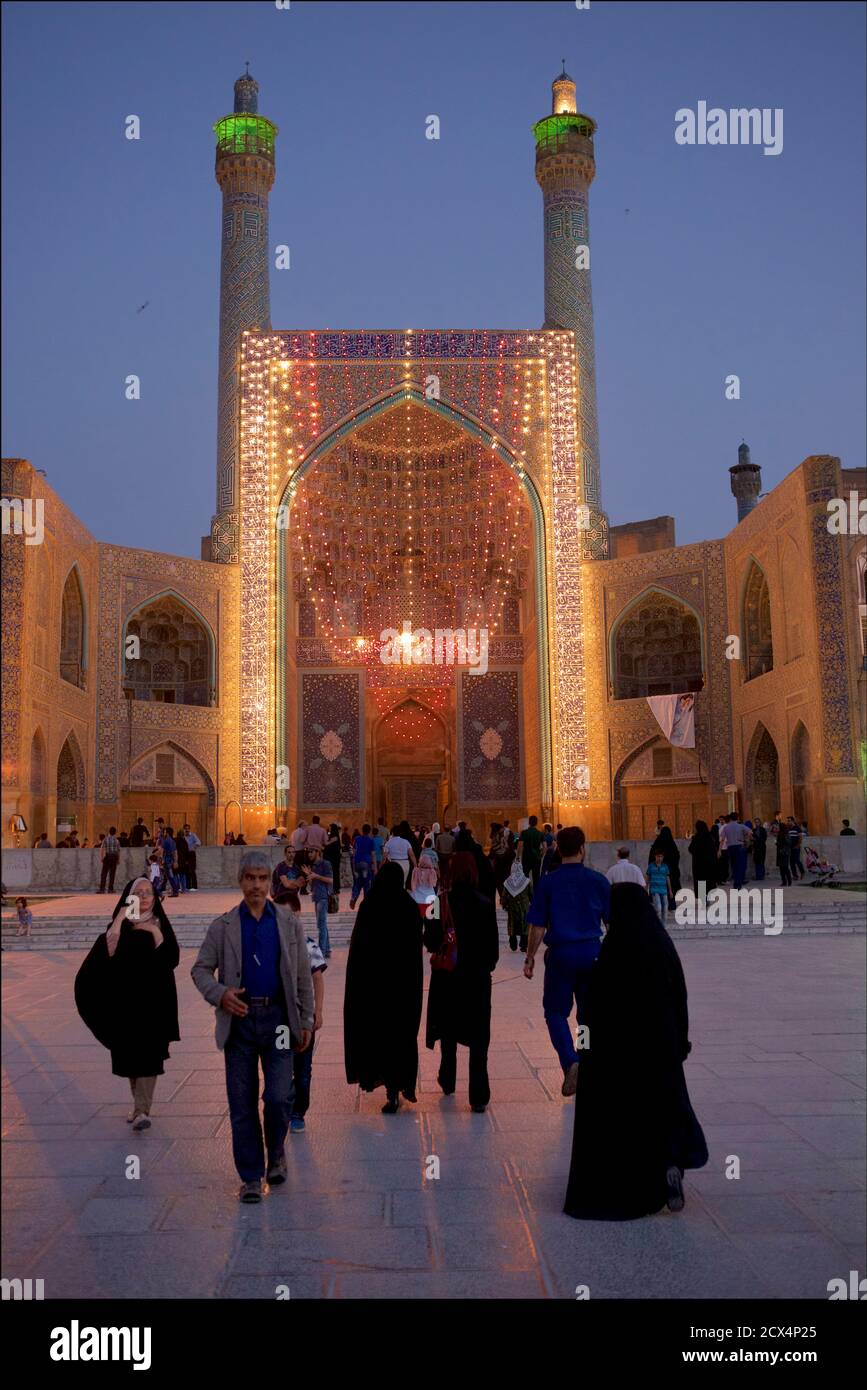 The Shah Mosque also known as Imam Mosque and Jaame' Abbasi Mosque ...