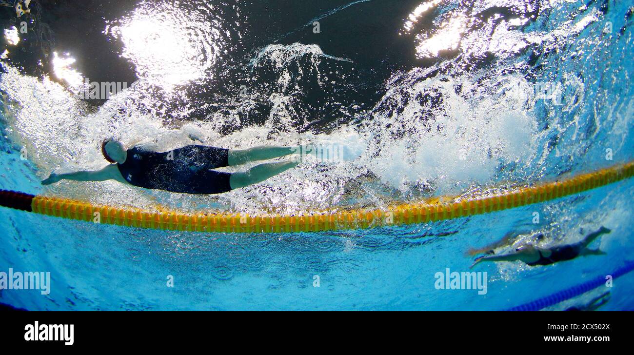 Olympics freestyle swimming underwater hi-res stock photography and ...