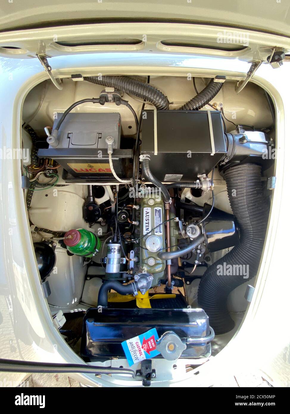 Classic motorshow hi-res stock photography and images - Alamy