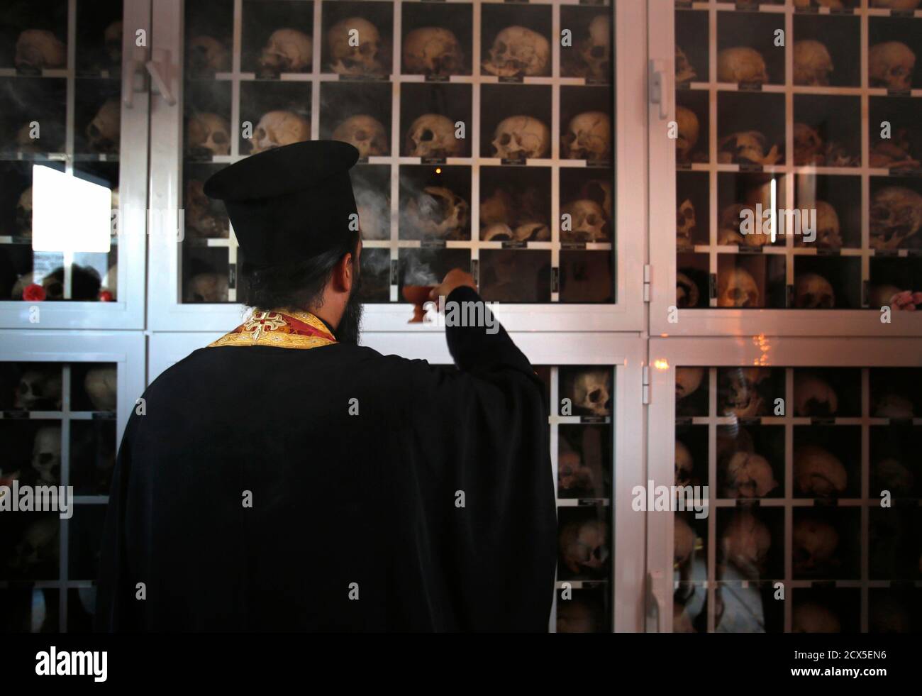 World war two waffen ss in greece hi-res stock photography and images ...