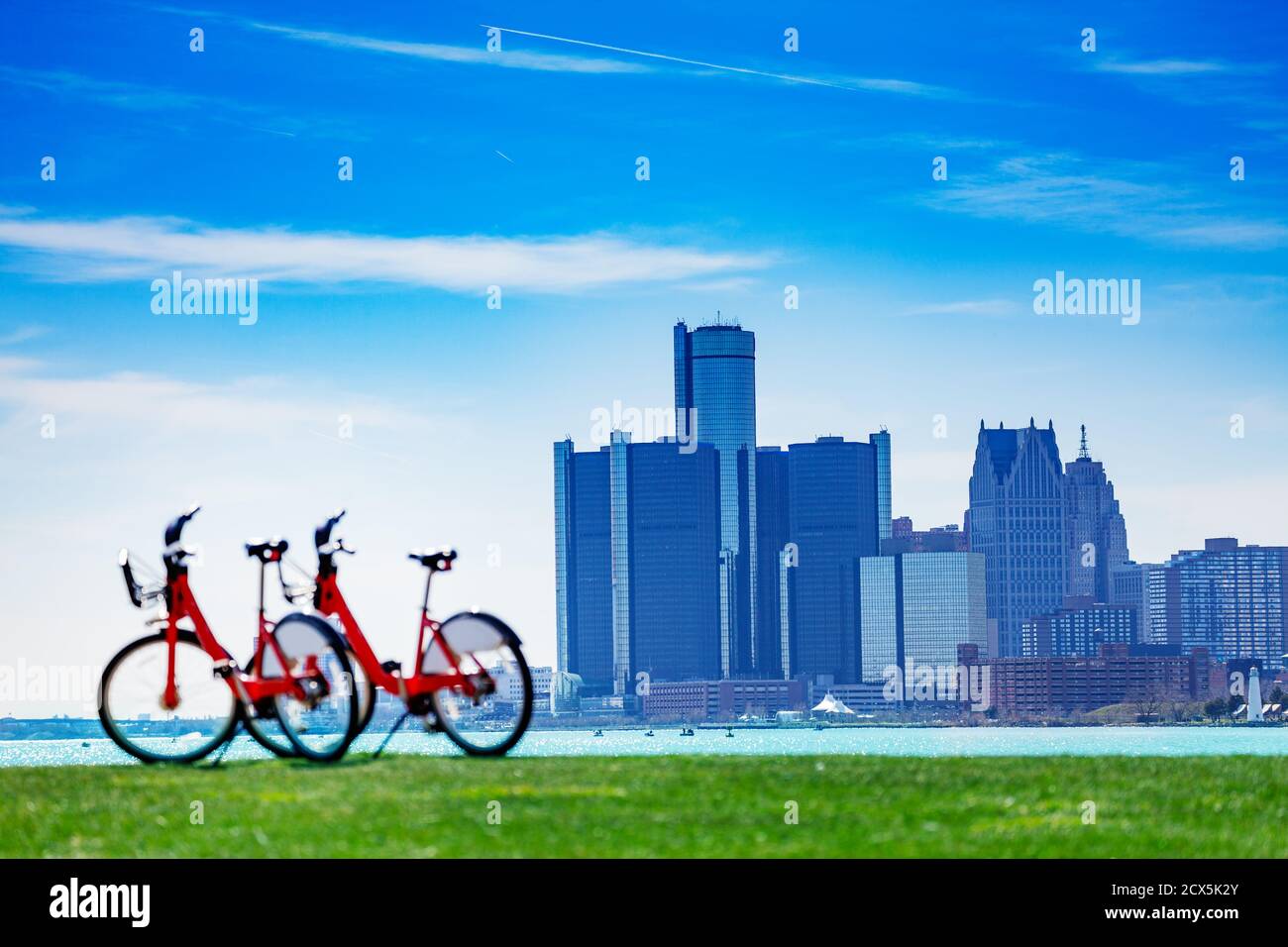 Downtown detroit michigan sunset hi-res stock photography and images ...