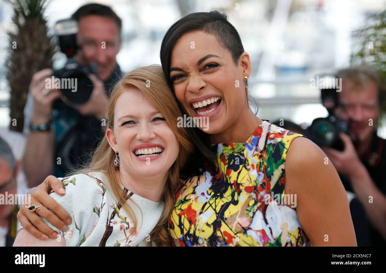 Mireille enos the captive hi-res stock photography and images - Alamy