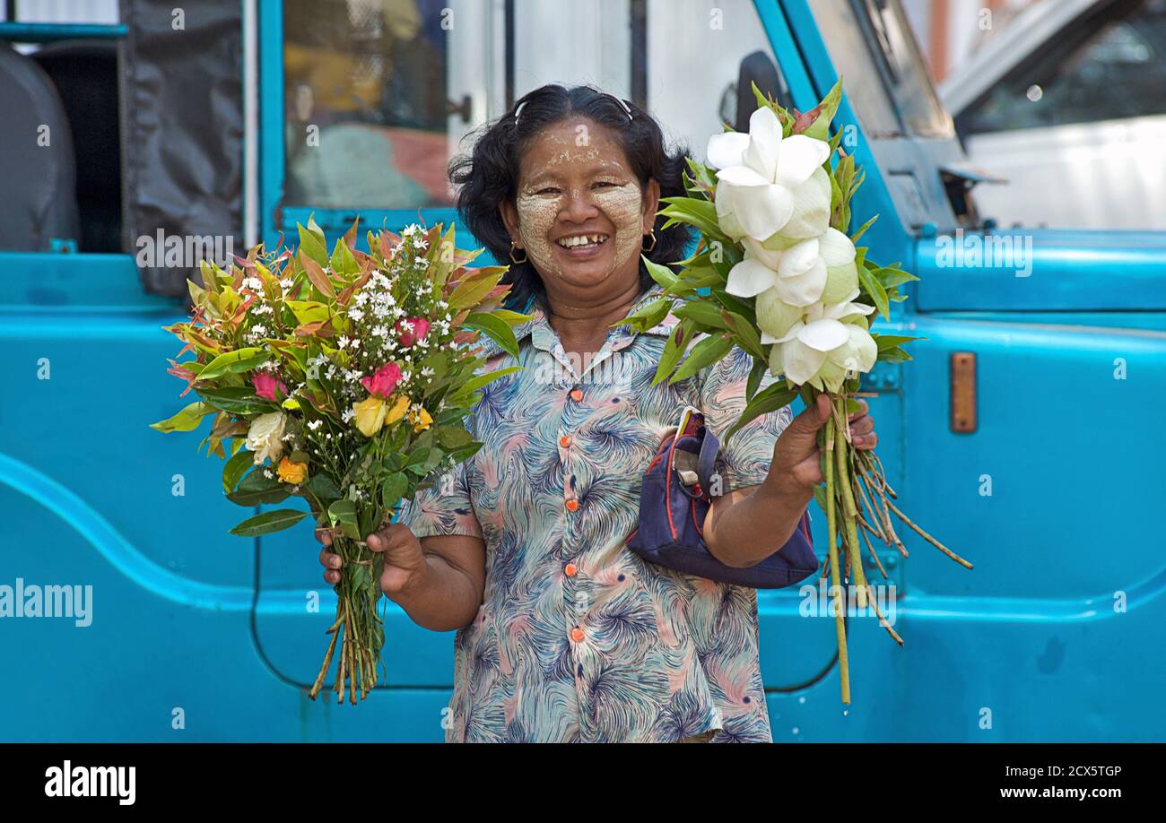 Flowers burmese woman myanmar hi-res stock photography and images - Alamy
