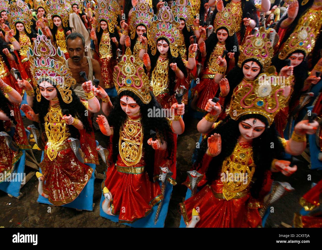 Hindu goddess of snakes hi-res stock photography and images - Alamy