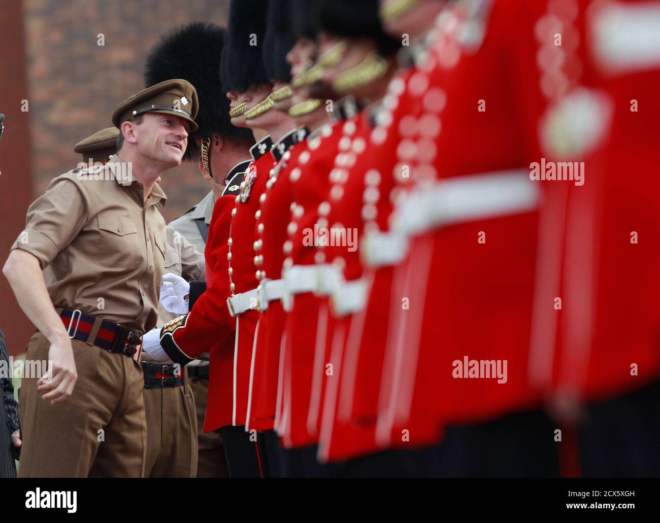 Both of 1st battalion irish guards hi-res stock photography and images ...