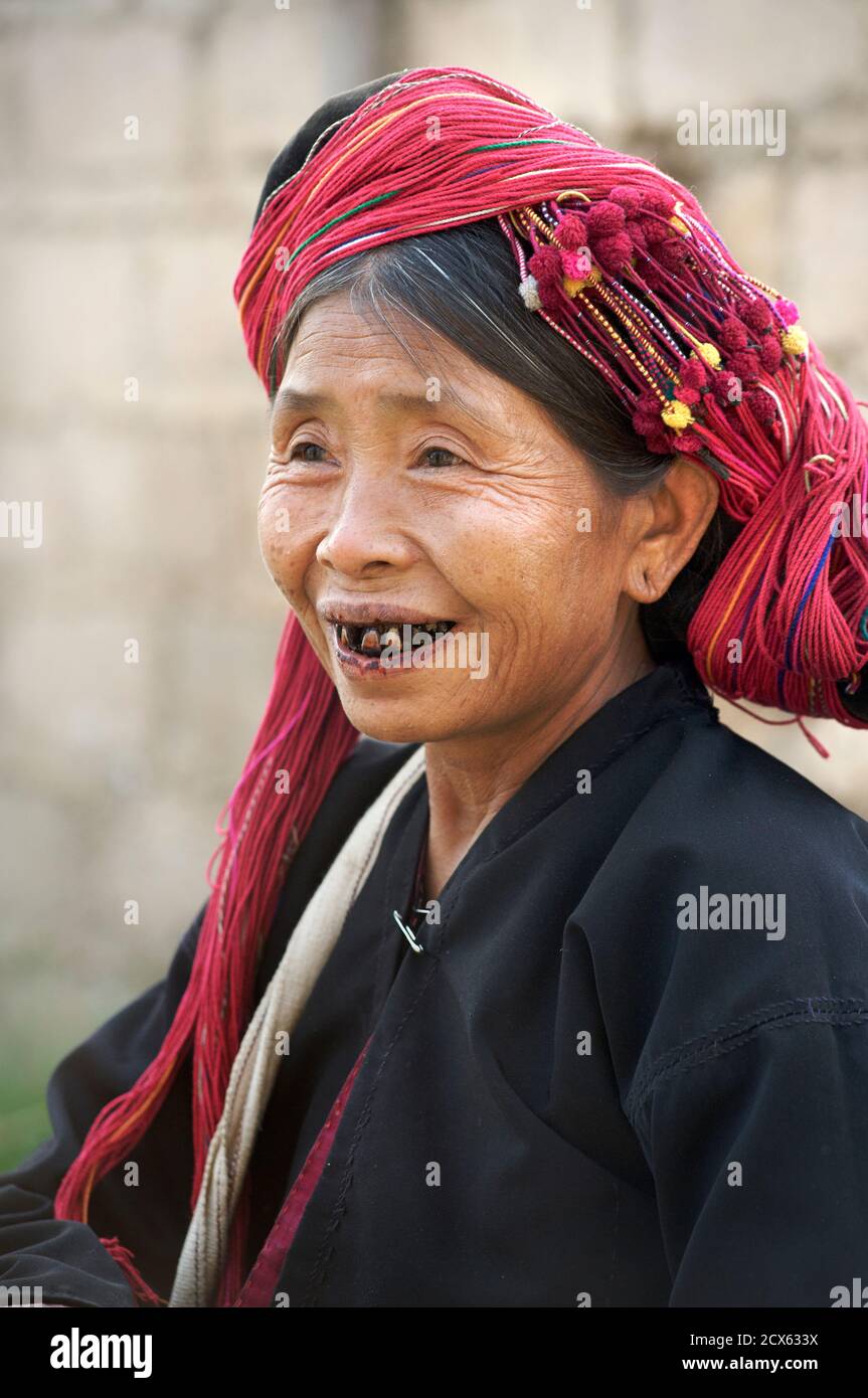 Betel nut teeth hi-res stock photography and images - Alamy