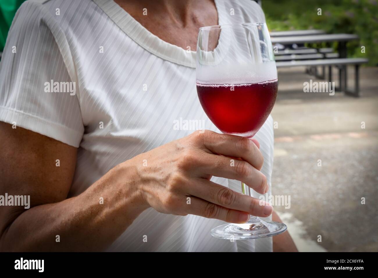 Lady red wine hi-res stock photography and images - Alamy
