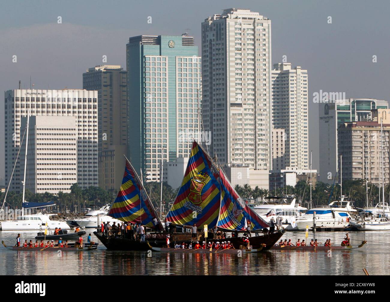 Early pins hi-res stock photography and images - Alamy