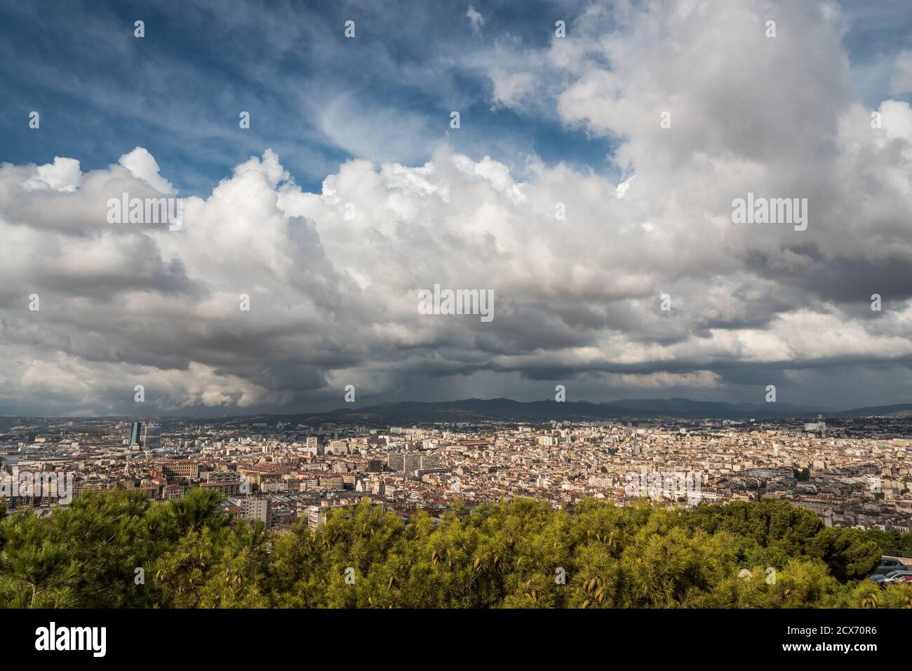 Marseille cityscape hi-res stock photography and images - Alamy