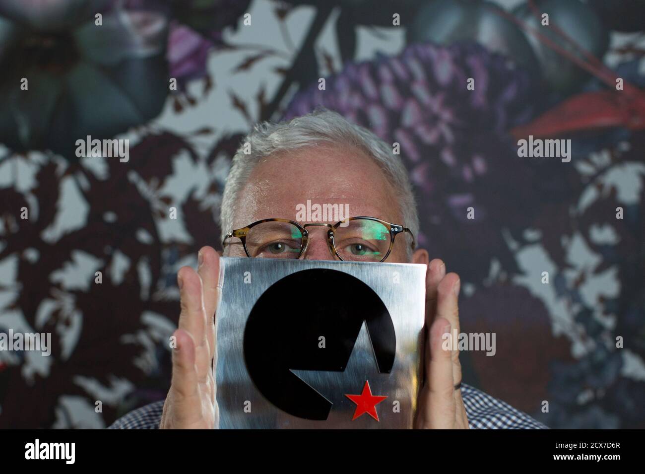 Ted baker britain hi-res stock photography and images - Alamy