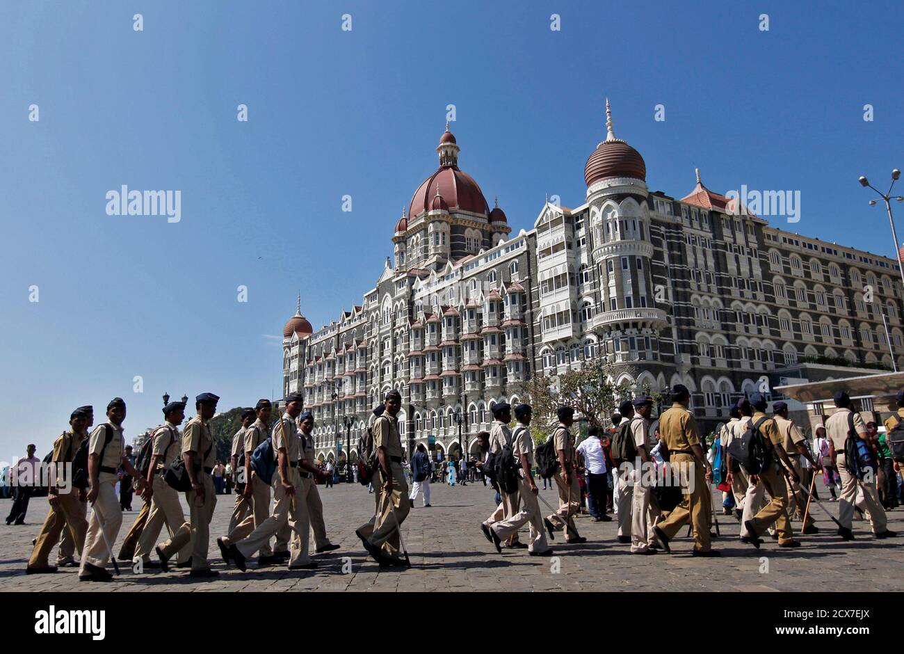 Taj mahal security measures hi-res stock photography and images - Alamy