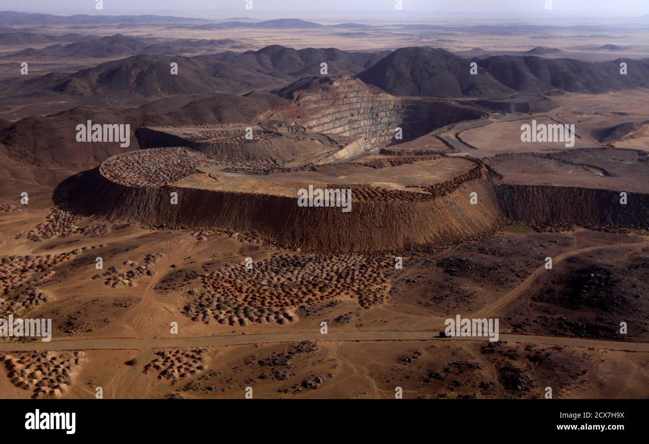 South sudan oil sea hi-res stock photography and images - Alamy