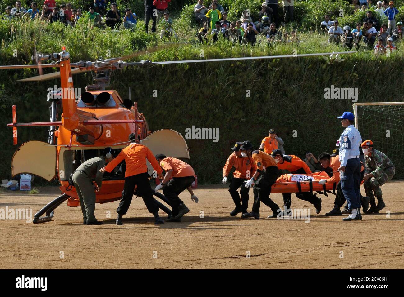 Sukhoi superjet 100 accident hi-res stock photography and images - Alamy