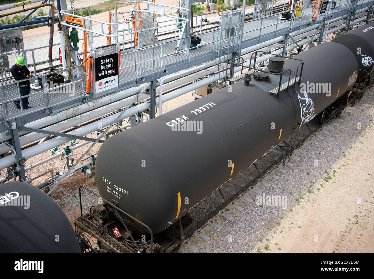 Transloading facility hi-res stock photography and images - Alamy