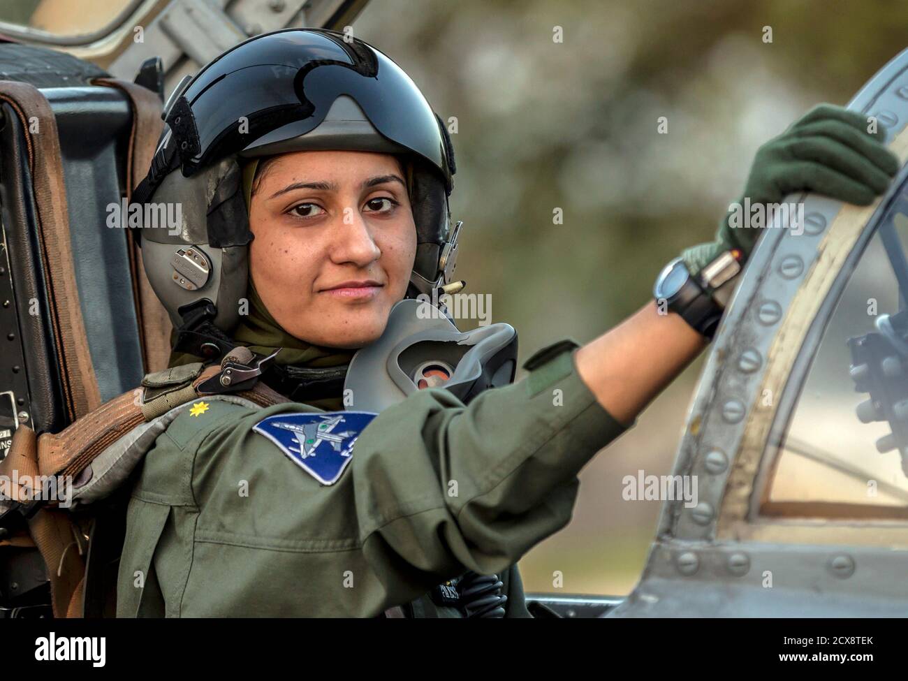 Women fighter pilot hi-res stock photography and images - Alamy