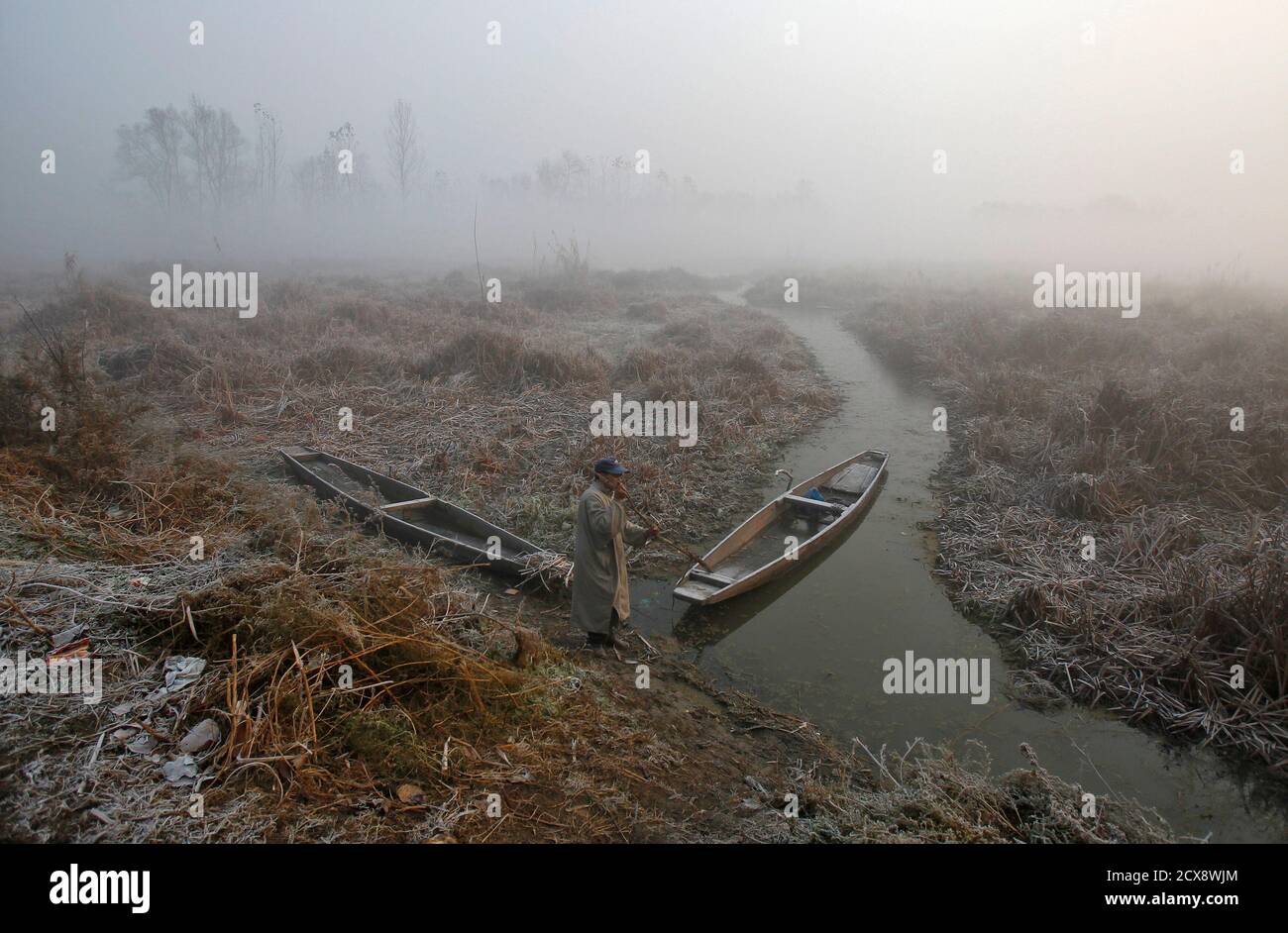 Anchar lake hi-res stock photography and images - Alamy