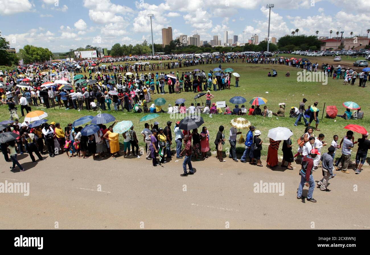 African buses hi-res stock photography and images - Alamy