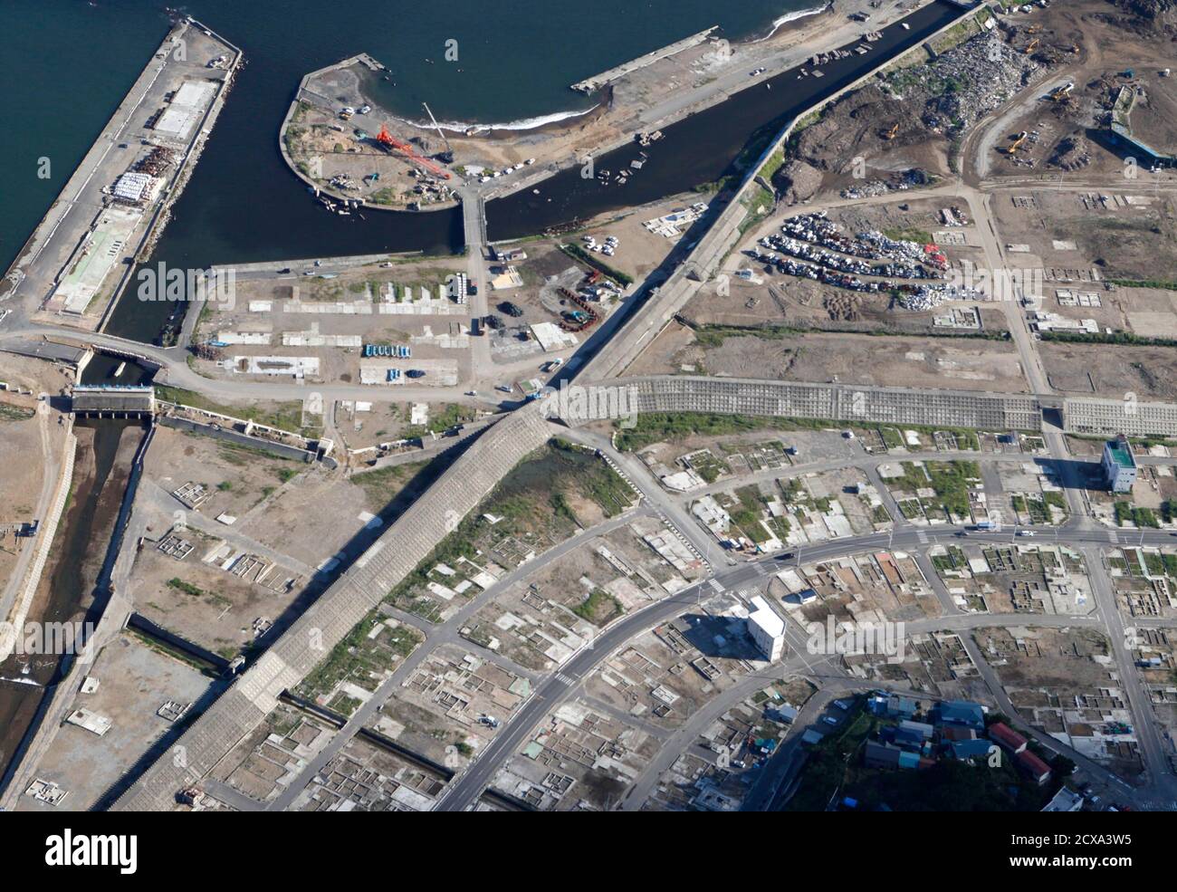 Coastal levee japan hi-res stock photography and images - Alamy