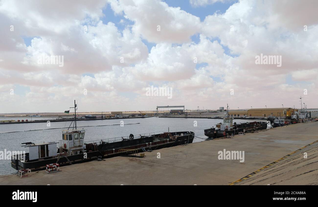Korean oil tanker hi-res stock photography and images - Alamy