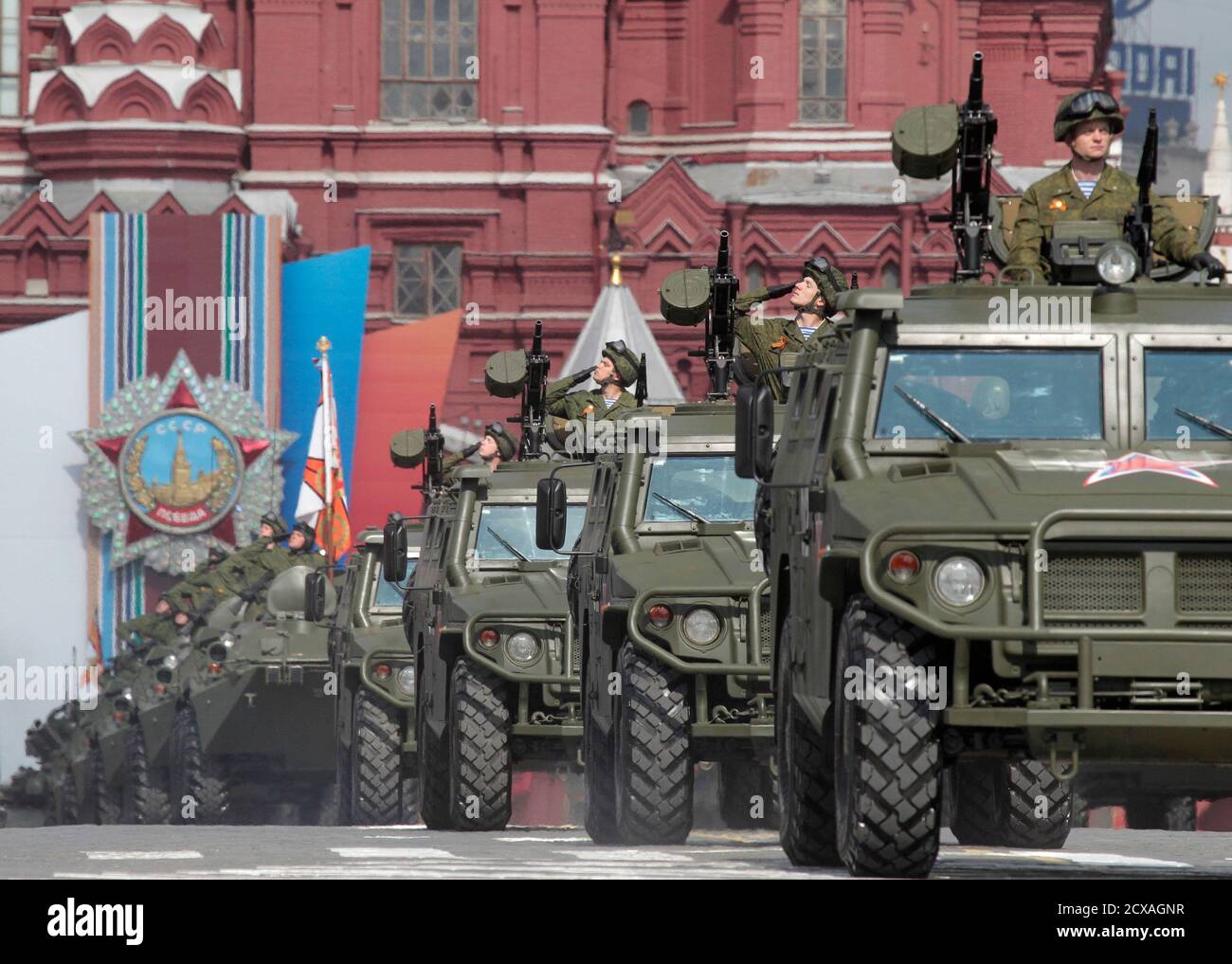 Victory day parade on moscow red square hi-res stock photography and ...