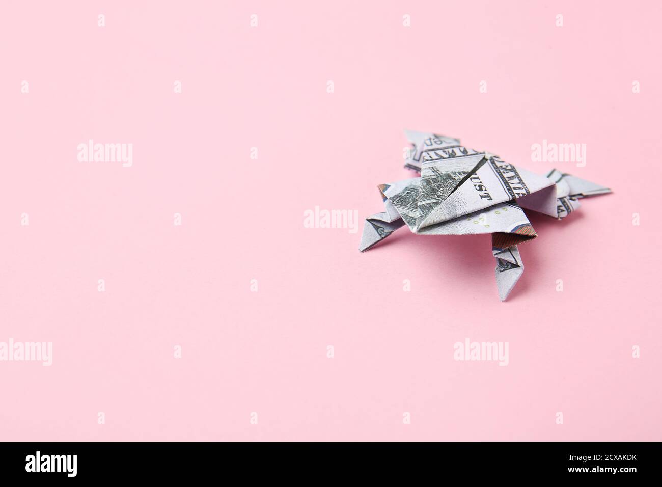 Money frog origami hi-res stock photography and images - Alamy