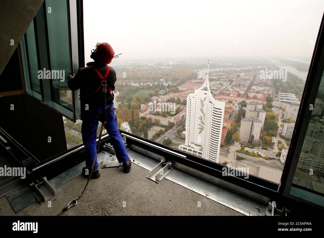 220 feet tower hi-res stock photography and images - Alamy