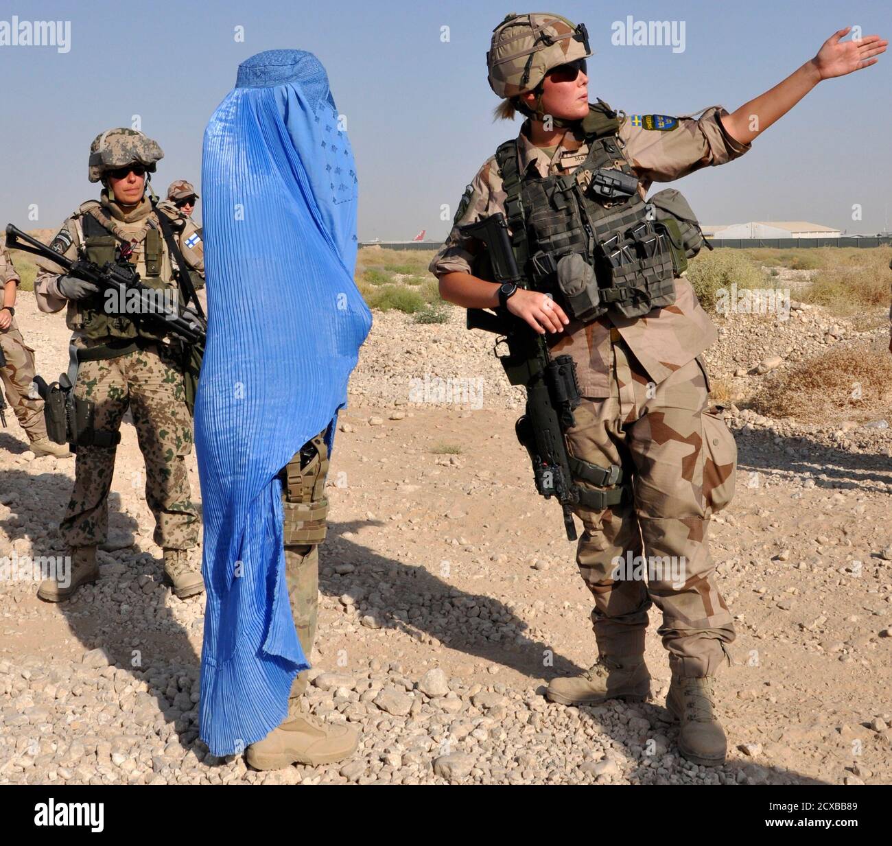 Female engagement teams hi-res stock photography and images - Alamy