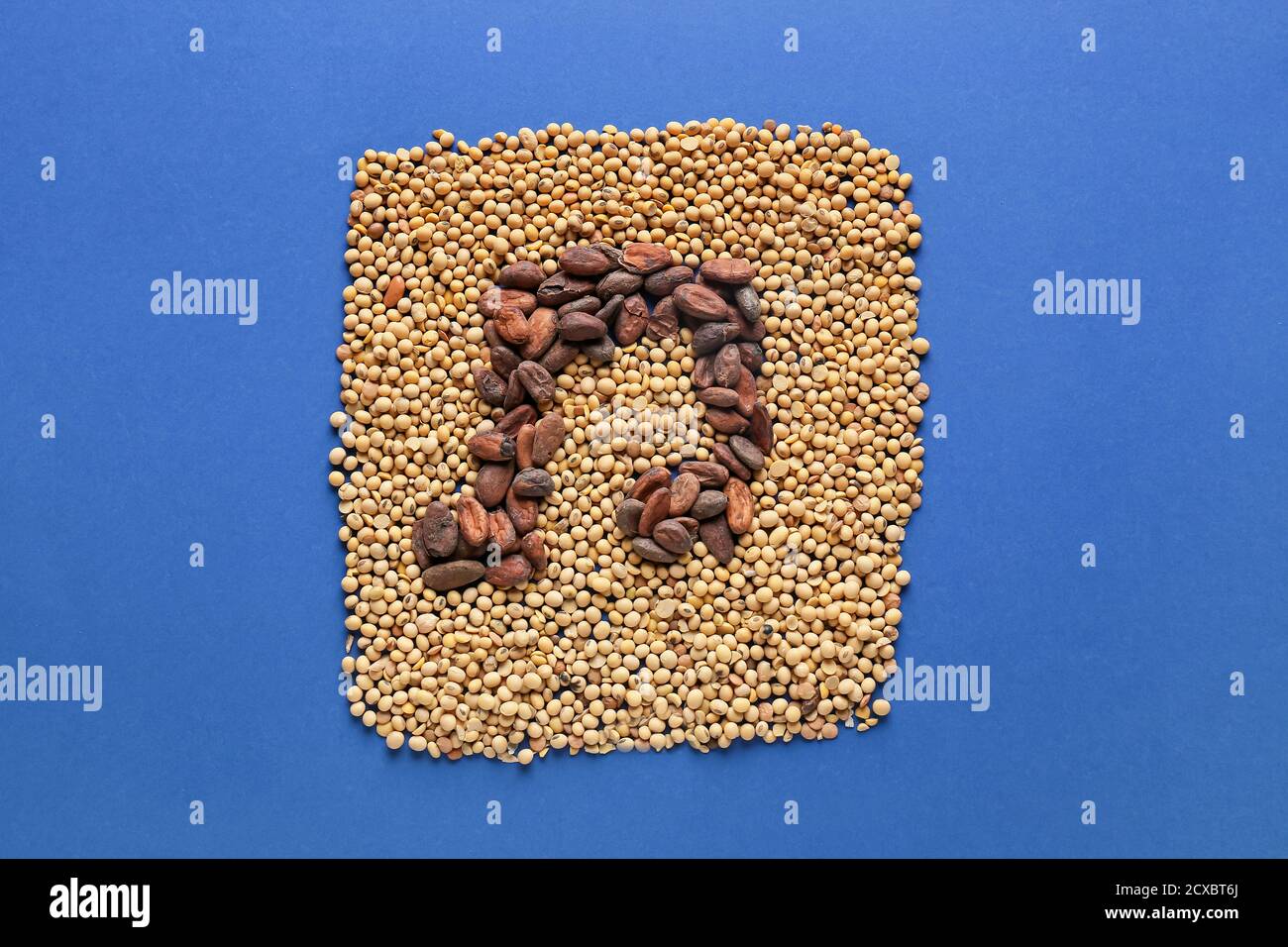 Music note made of beans on color background Stock Photo - Alamy