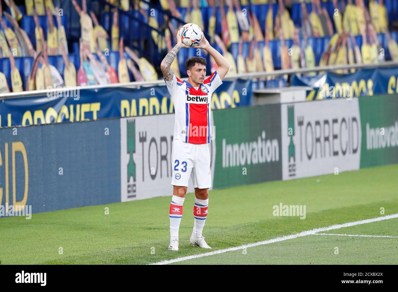 Vila-Real, Spain. 30th Sep, 2020. Ximo Navarro (Alaves) Football/Soccer ...
