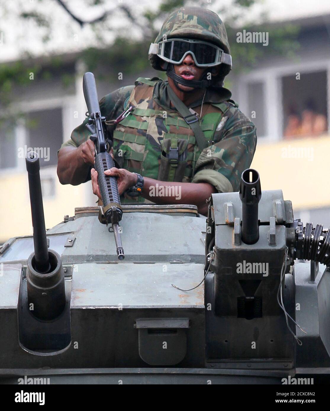 Rio de janeiro brazil police cars hi-res stock photography and images ...