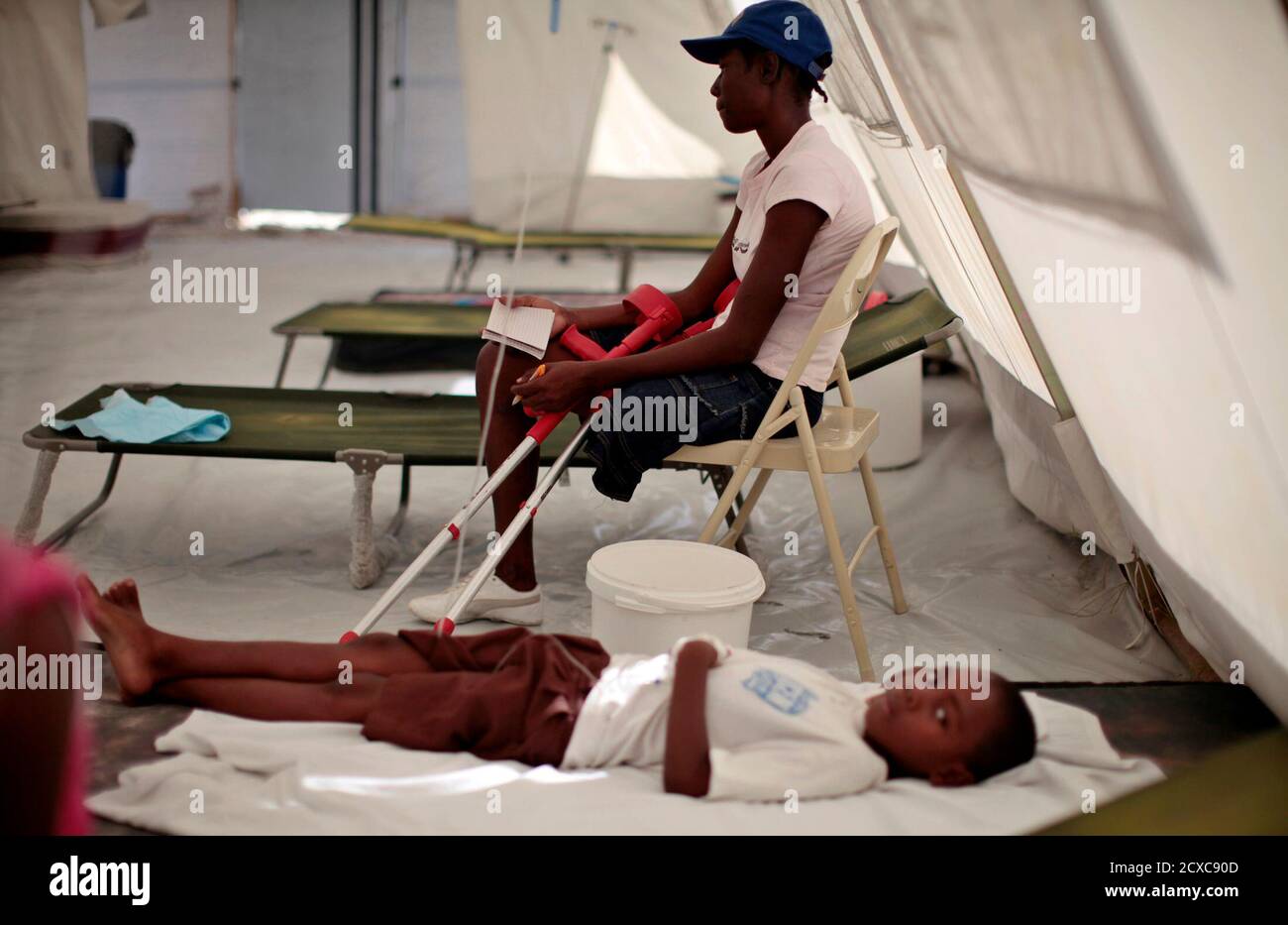 An amputee victim hi-res stock photography and images - Alamy