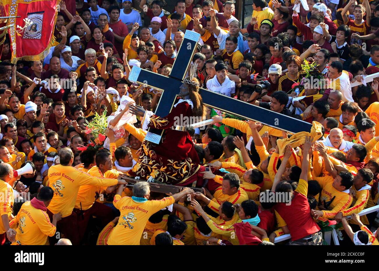 Quiapo church black nazarene manila hi-res stock photography and images ...
