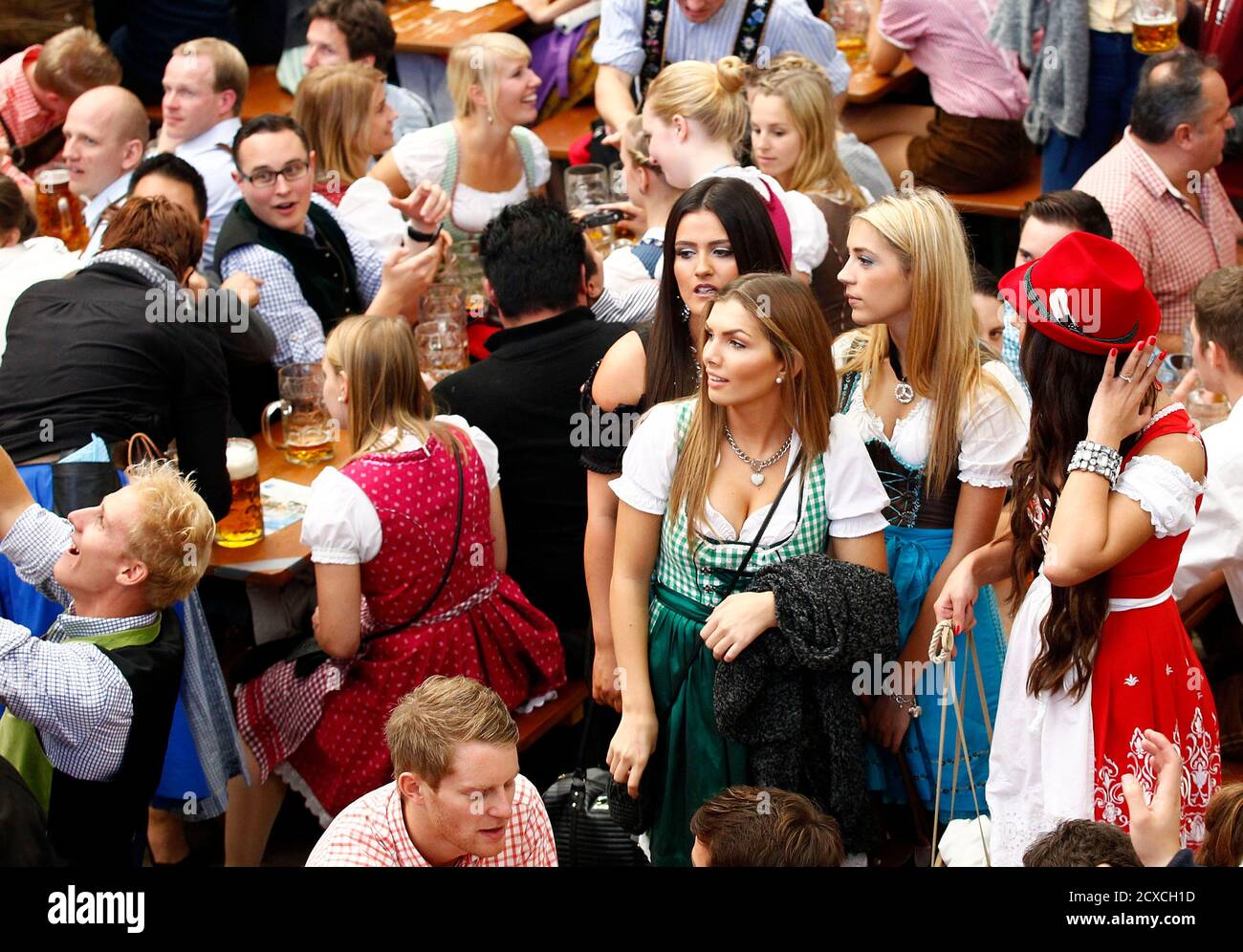 Young women in dirndls hi-res stock photography and images - Alamy