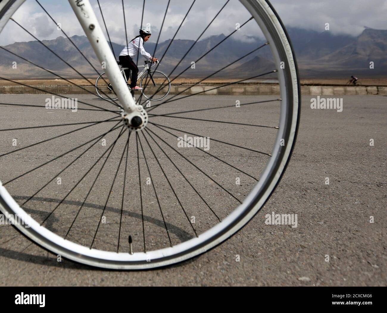 Ground breaking pictures hi-res stock photography and images - Alamy