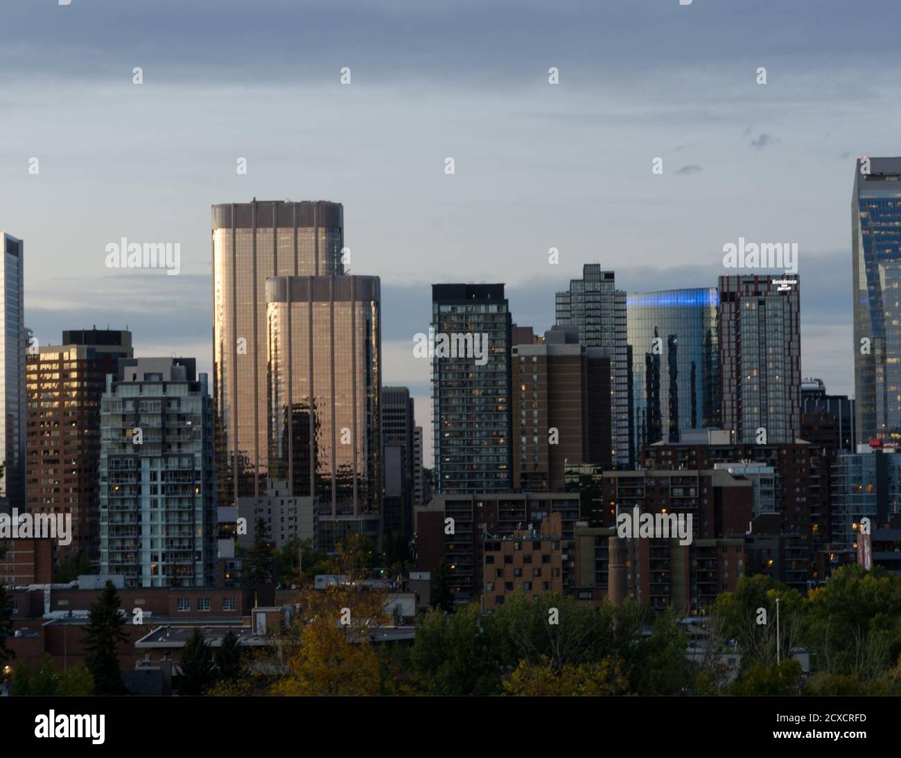 The Calgary, Alberta skyline on an autumn evening Stock Photo - Alamy